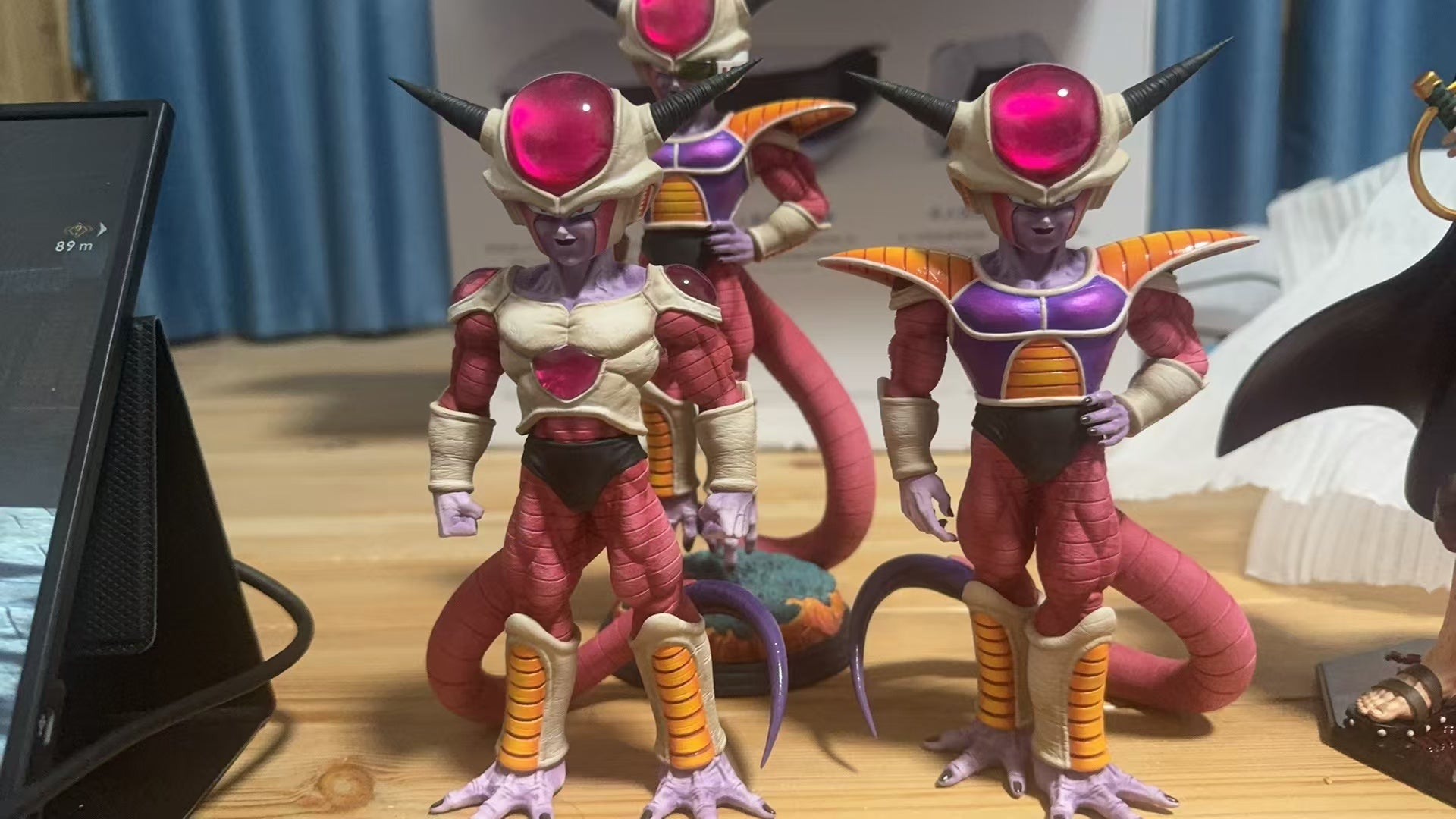 Frieza First Form Figure