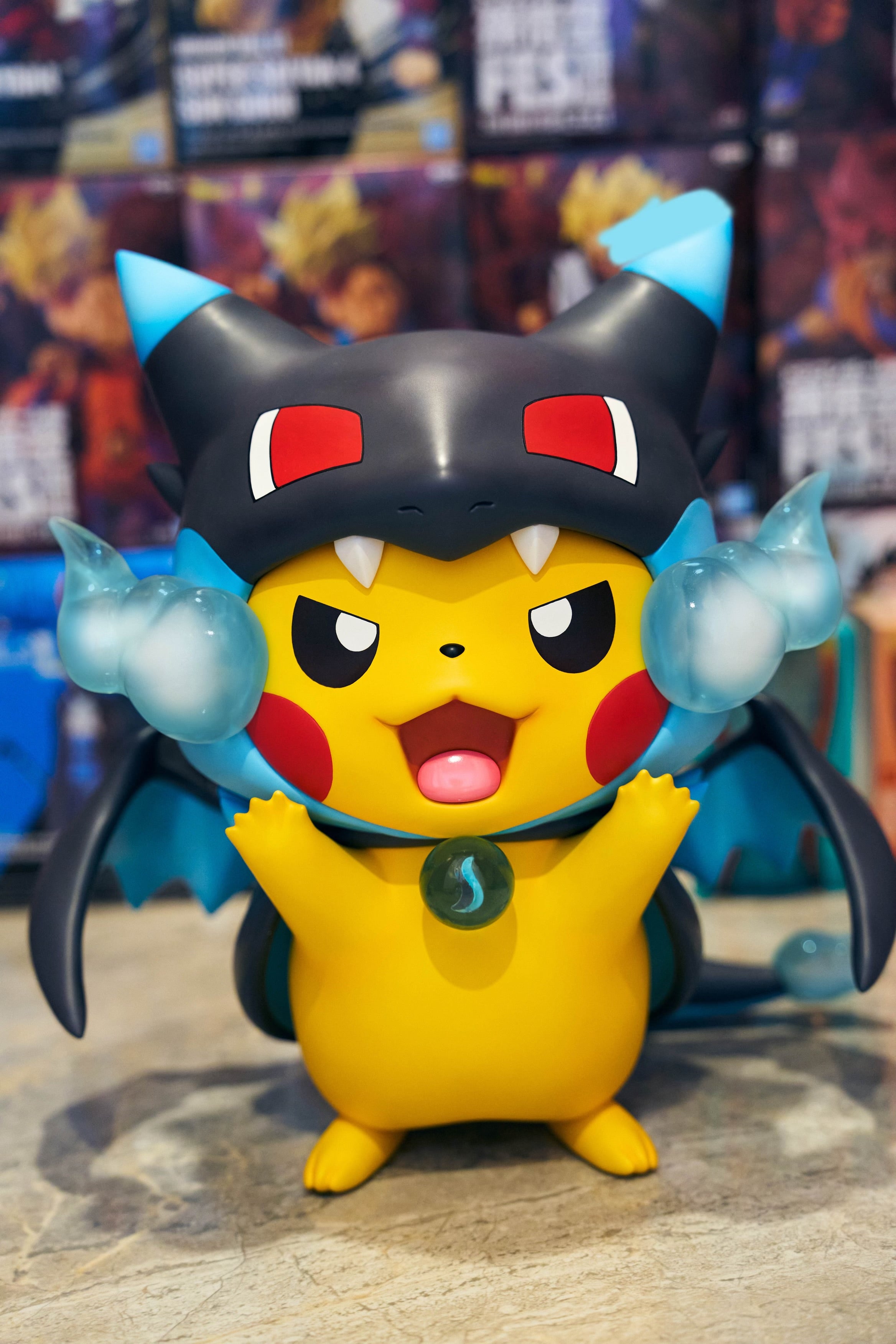 Pokémon Infinite Studio Pikachu cos Mega X Charizard Resin Statue ...