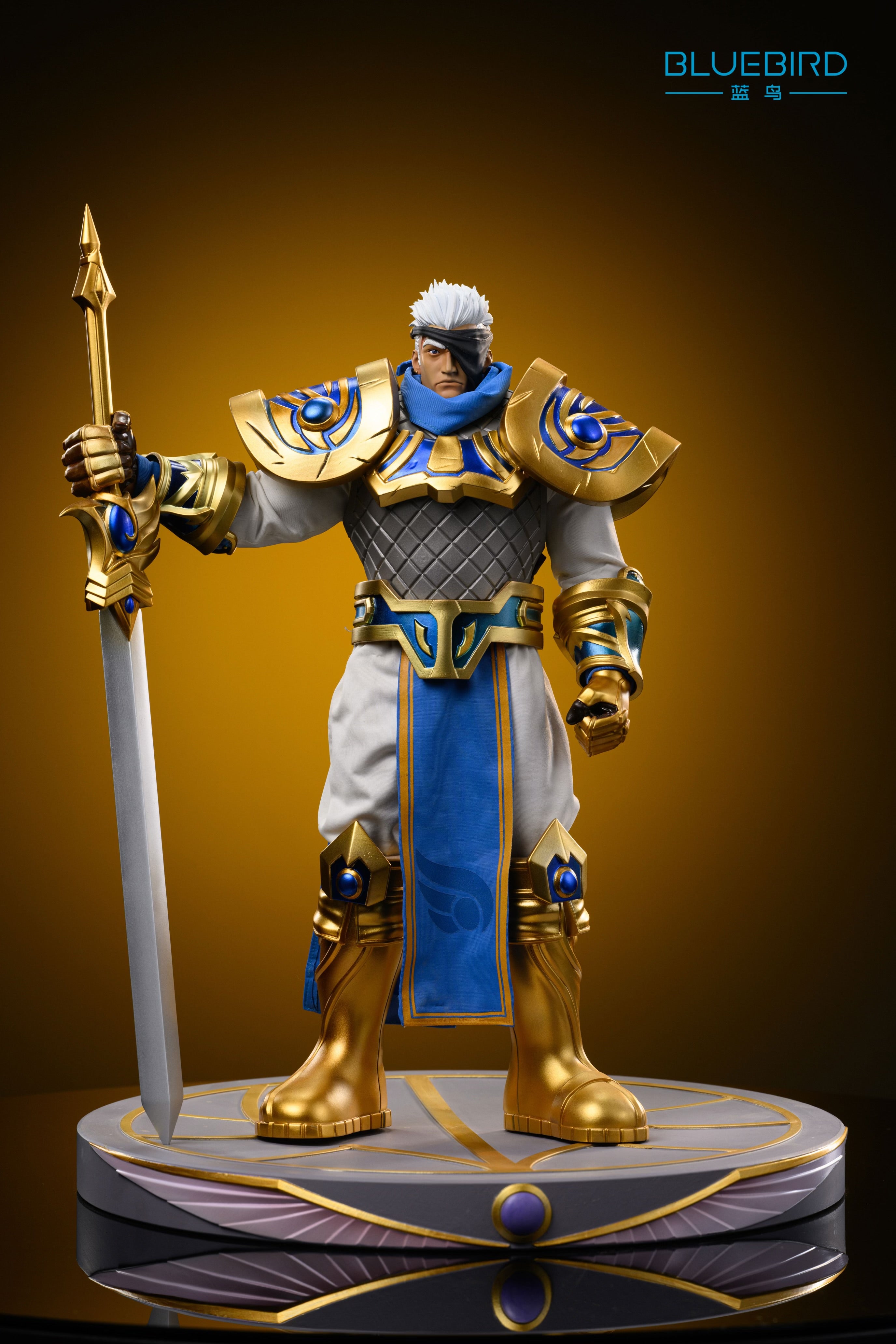 League of Legends Bluebird Studio Garen City Guard Resin Statue ...