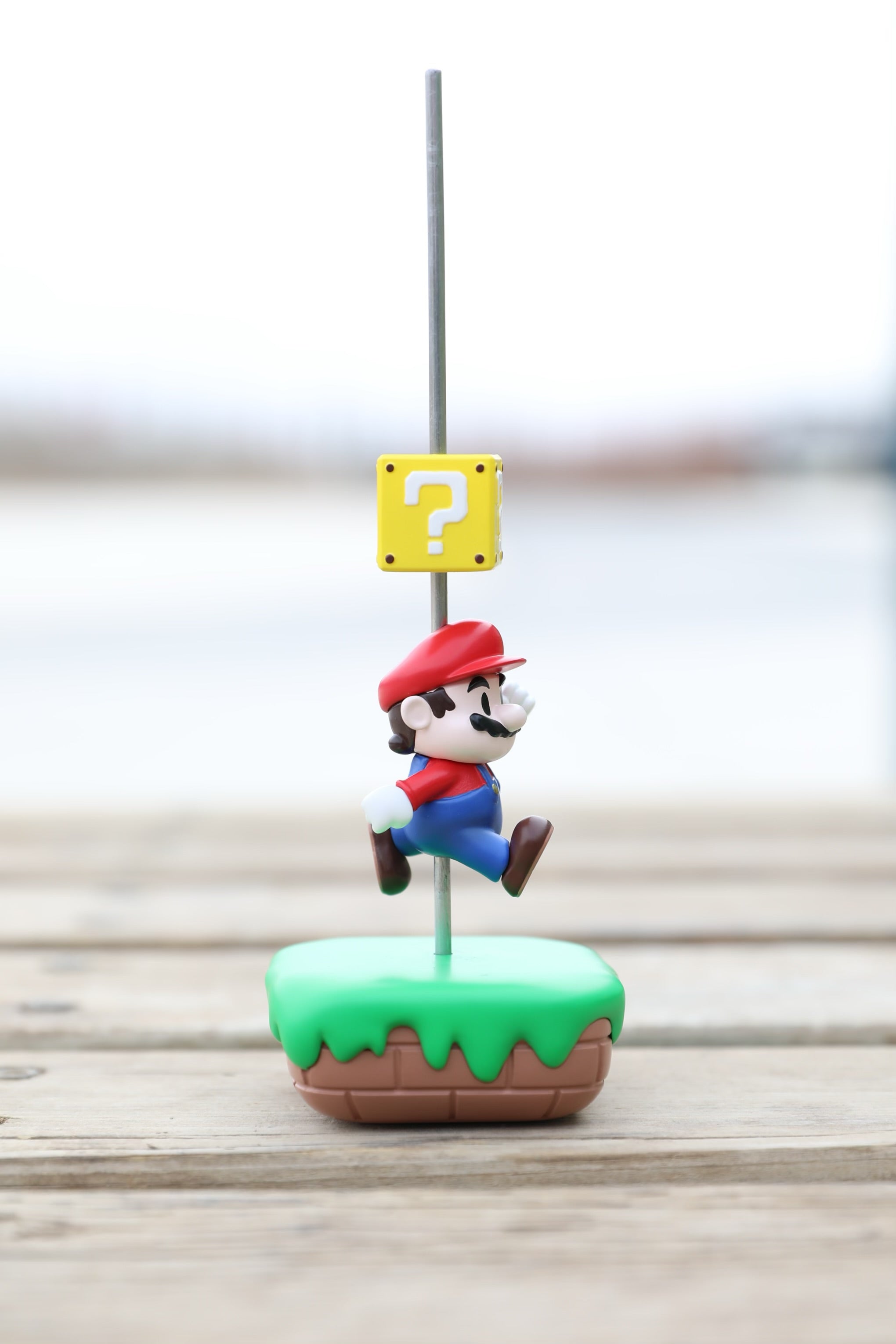 Super Mario Luck Studio Mario Lucky Cube Resin Statue – ClubHouse Statues