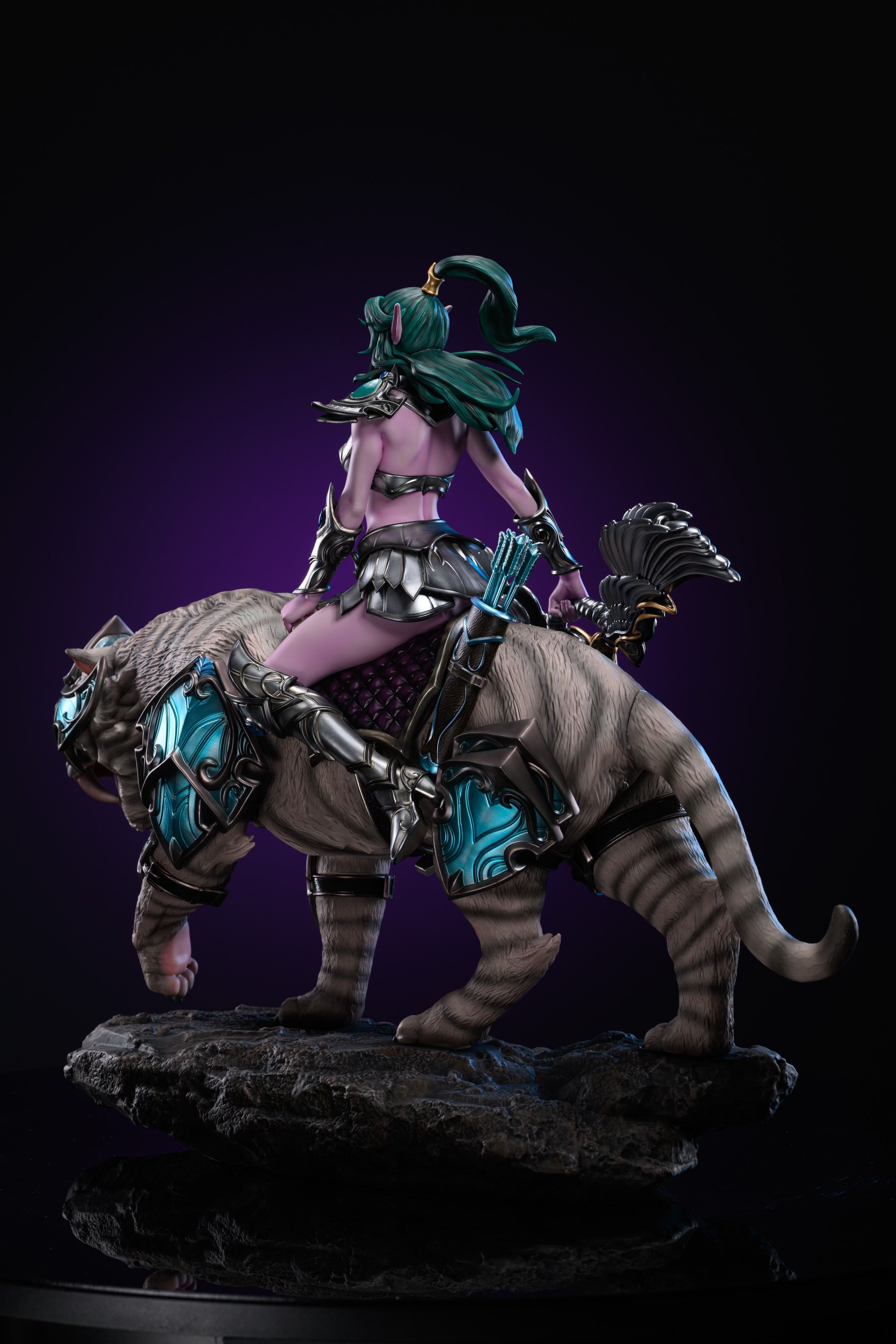World of Warcraft Monster Studio Night Elf Huntress Resin Statue ...